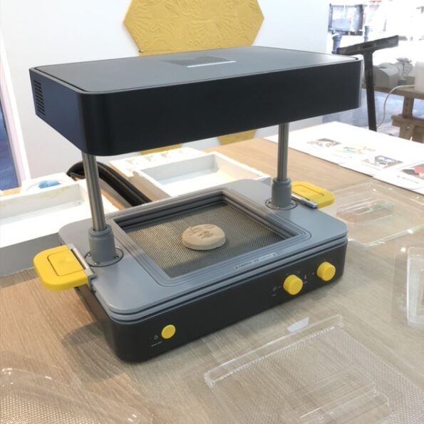 The Mayku Formbox in Barcelona – JESMONITE Store Barcelona